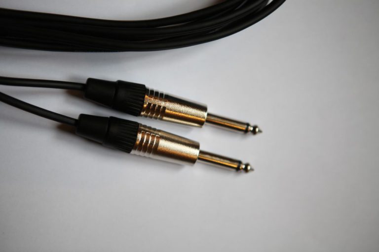 Jack cable - Y shaped cable made of a stereo jack plug (female) on the ...